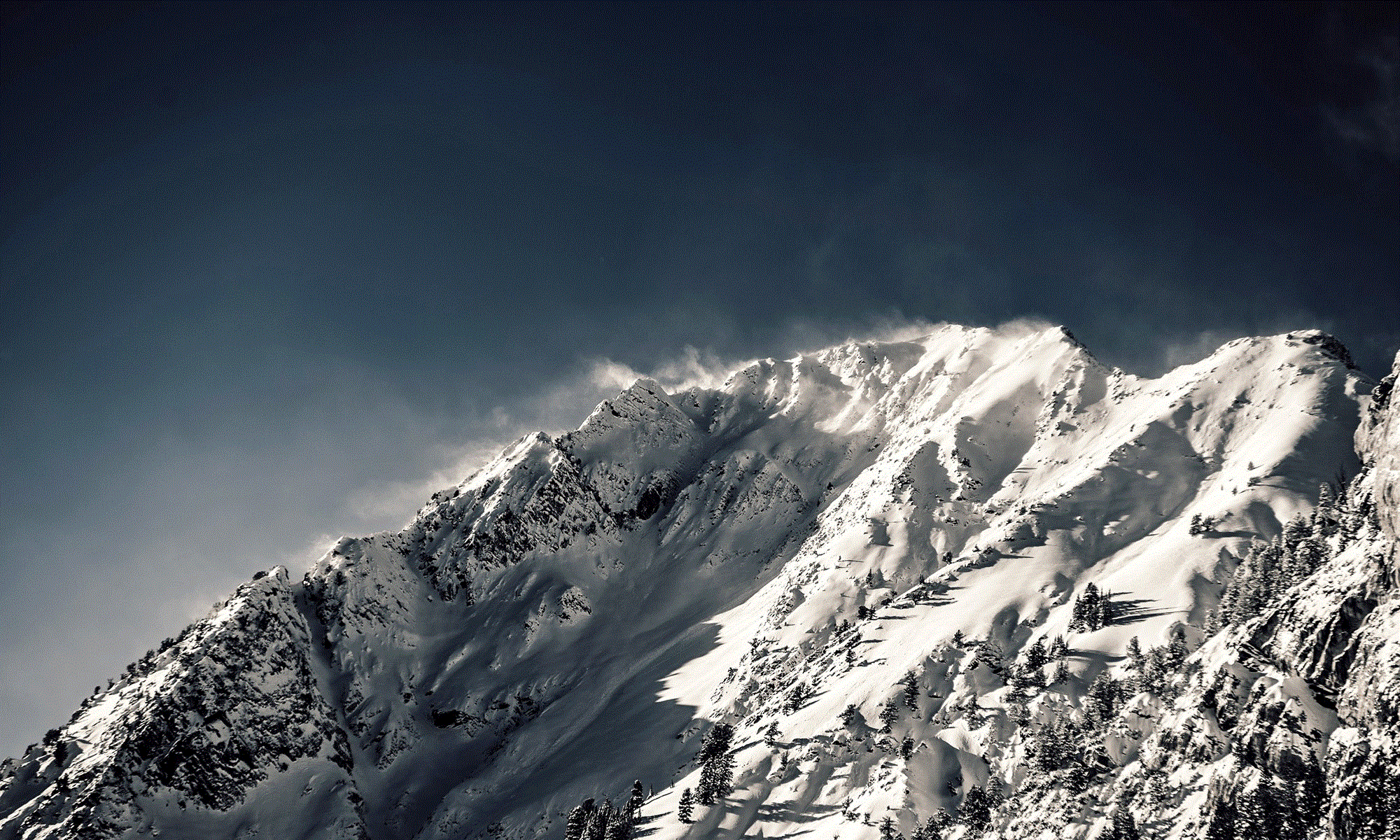 Tips for Winter Hiking in the High Alpine – Leatherman Tools