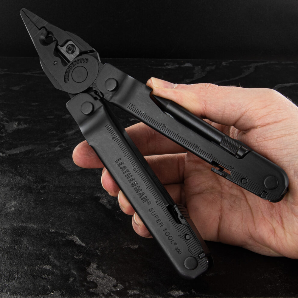 Leatherman Super Tool® 300 EOD | Multi Tool | 19 Tools | With Black or ...